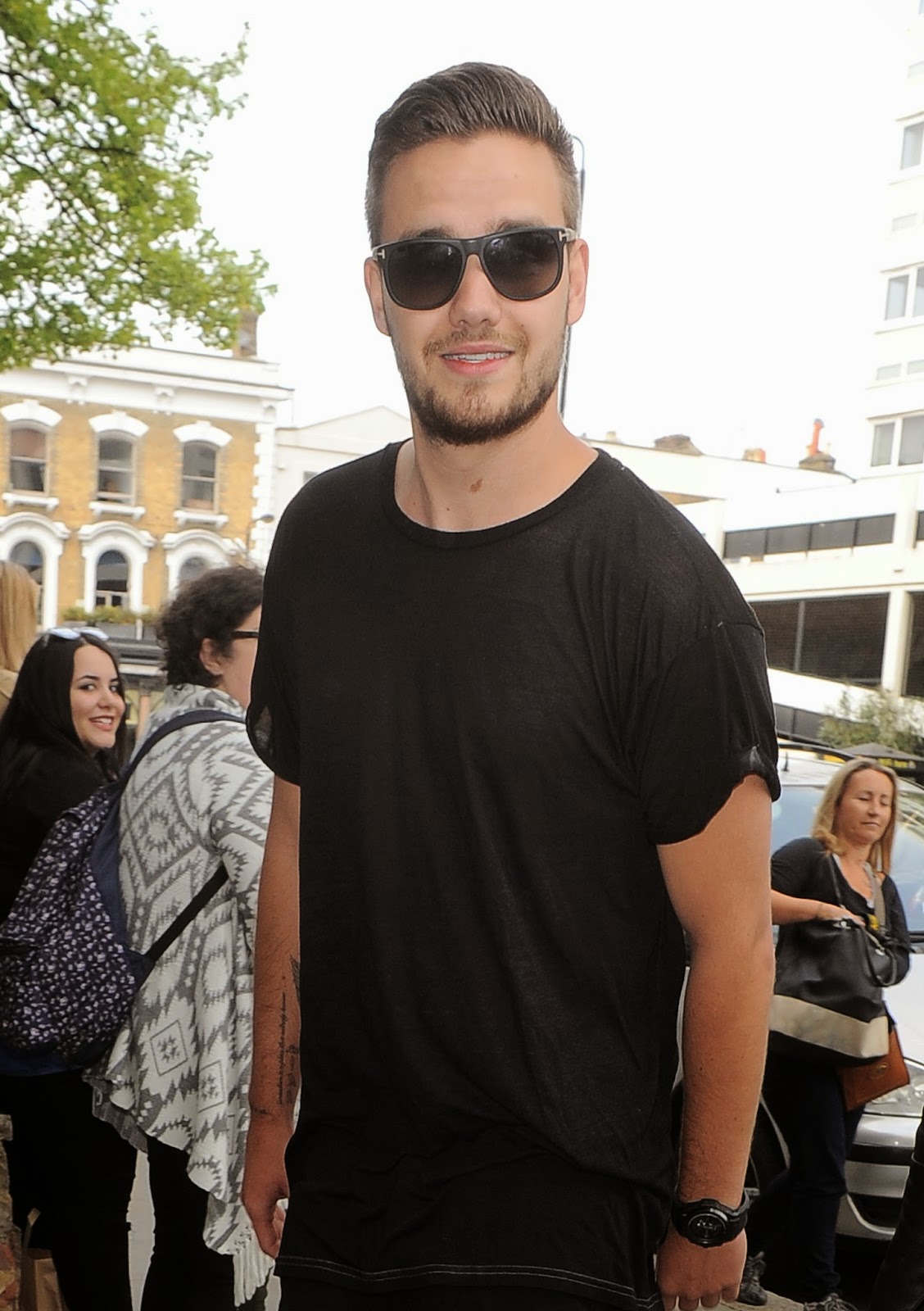 Viciadas por One Direction: Liam e Niall Chegando e Saindo do Estúdio